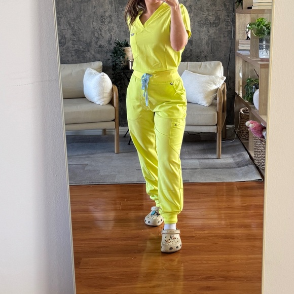 Figs | Other | Nwt Figs Scrub Set Neon Yellow | Poshmark